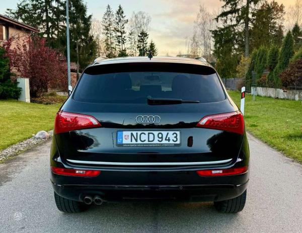 Black Audi Q5 2009 in Vilnius, with an engine capacity of 1.97 L and mileage of 382 thousand km for 7000 €, photo 3 on AUTOMOTO.COM.LV