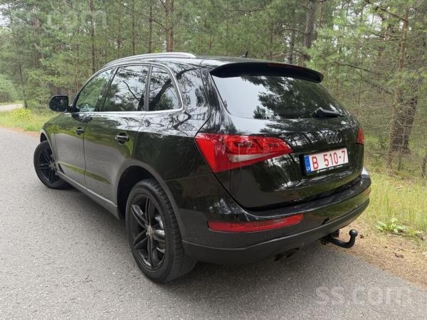 Black Audi Q5 2009 in Daugavpils, with an engine capacity of 2.00 L and mileage of 0 thousand km for 8850 €, photo 3 on AUTOMOTO.COM.LV
