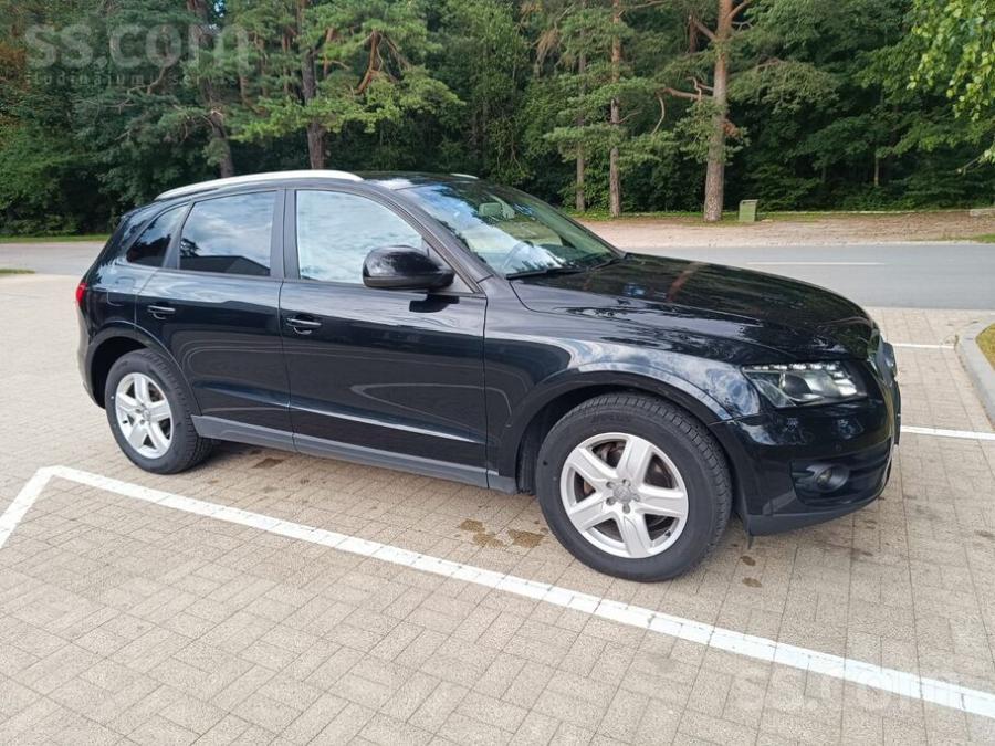Melns Audi Q5 2009 Tukums, ar dzinēja tilpumu 2.00 L un nobraukumu 333 tūkst. km par 10100 €, foto 5 vietnē AUTOMOTO.COM.LV