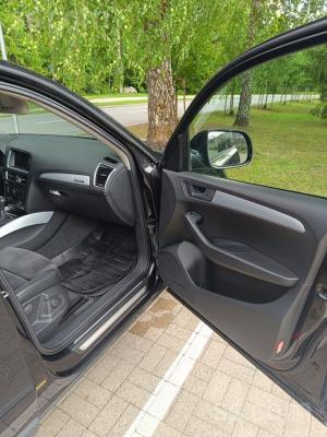 Melns Audi Q5 2009 Tukums, ar dzinēja tilpumu 2.00 L un nobraukumu 333 tūkst. km par 10100 €, foto 10 vietnē AUTOMOTO.COM.LV