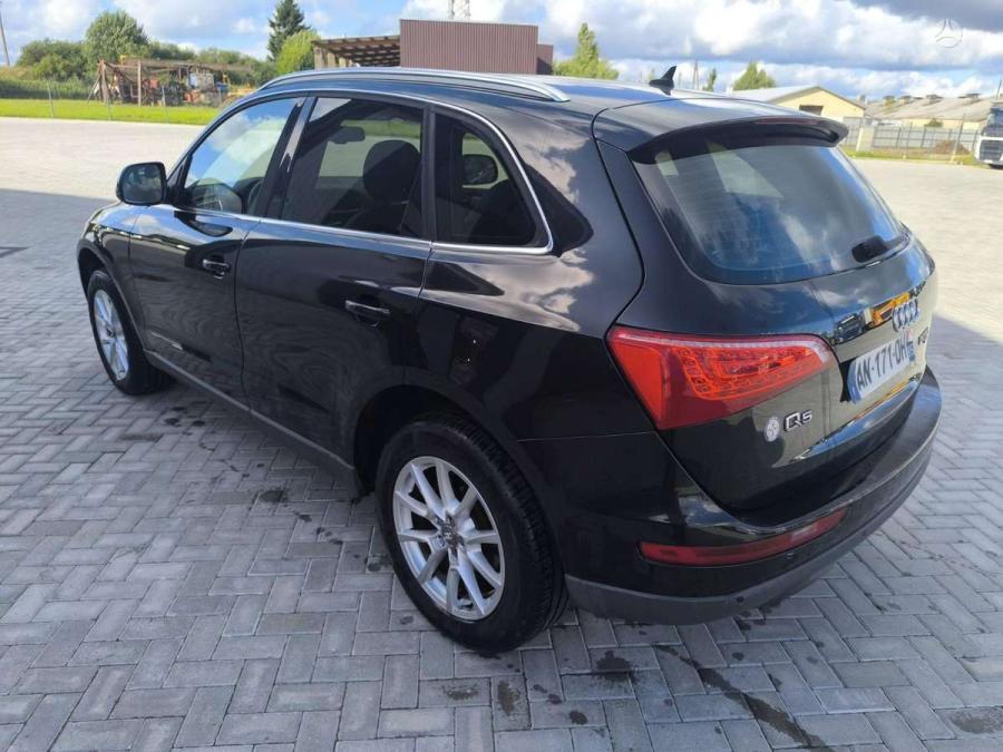 Melns Audi Q5 2009 Tauragė, ar dzinēja tilpumu 1.97 L un nobraukumu 226 tūkst. km par 7900 €, foto 6 vietnē AUTOMOTO.COM.LV