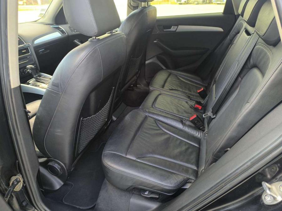 Melns Audi Q5 2009 Tauragė, ar dzinēja tilpumu 1.97 L un nobraukumu 226 tūkst. km par 7900 €, foto 9 vietnē AUTOMOTO.COM.LV