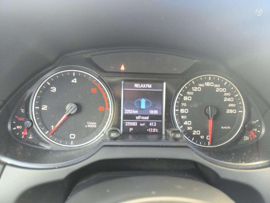 Melns Audi Q5 2009 Tauragė, ar dzinēja tilpumu 1.97 L un nobraukumu 226 tūkst. km par 7900 €, foto 12 vietnē AUTOMOTO.COM.LV
