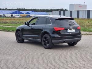 Black Audi Q5 2009 in Riga, with an engine capacity of 3.00 L and mileage of 365 thousand km for 8200 €, photo 3 on AUTOMOTO.COM.LV