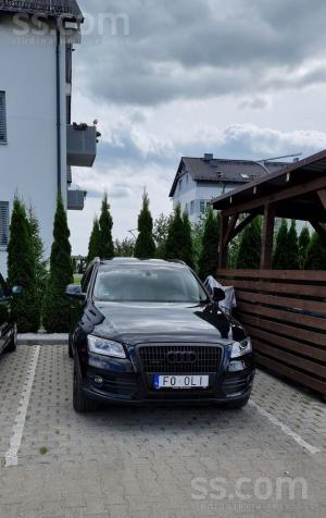 Black Audi Q5 2009 in Riga, with an engine capacity of 3.00 L and mileage of 365 thousand km for 8200 €, photo 4 on AUTOMOTO.COM.LV