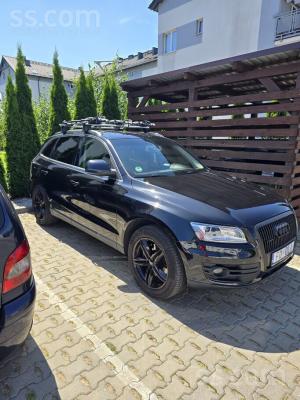 Black Audi Q5 2009 in Riga, with an engine capacity of 3.00 L and mileage of 365 thousand km for 8200 €, photo 5 on AUTOMOTO.COM.LV