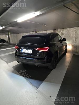 Black Audi Q5 2009 in Riga, with an engine capacity of 3.00 L and mileage of 365 thousand km for 8200 €, photo 9 on AUTOMOTO.COM.LV