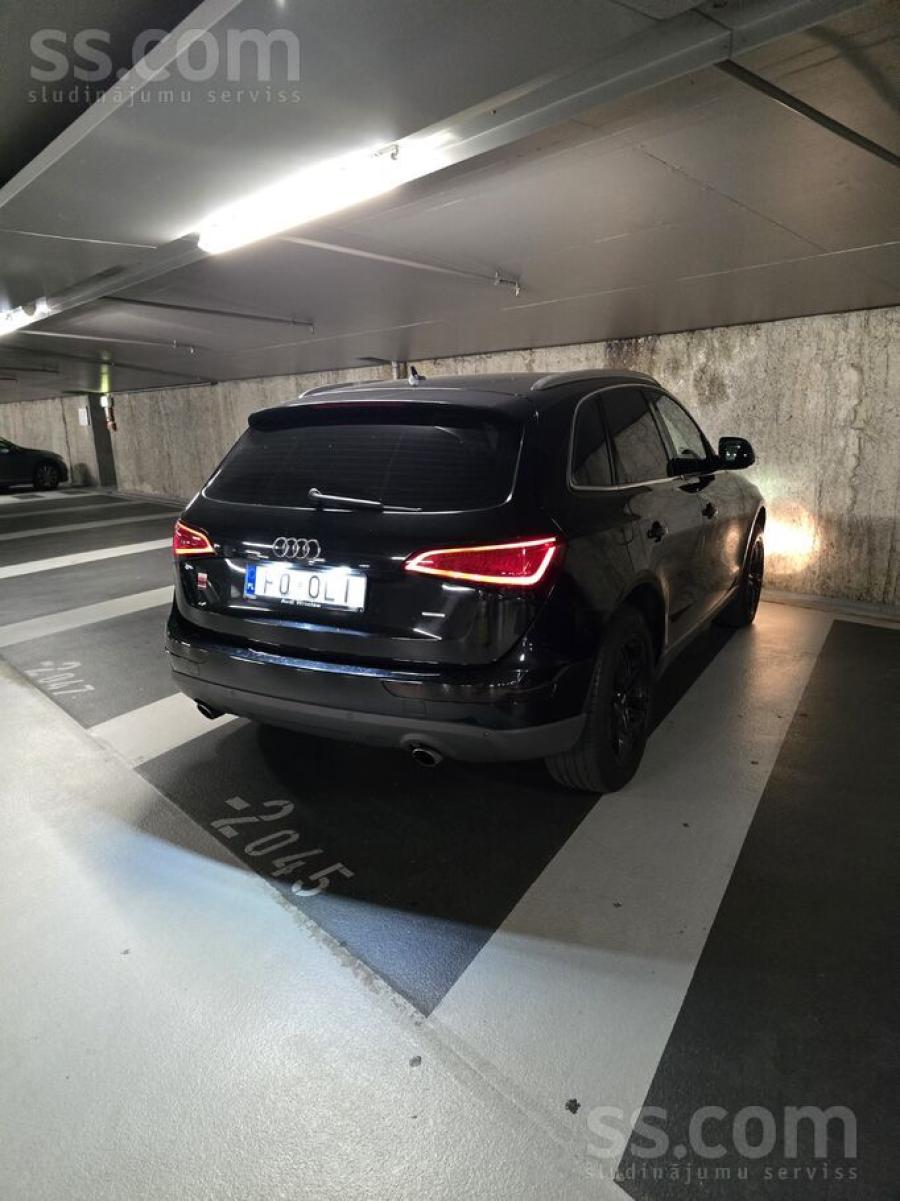 Black Audi Q5 2009 in Riga, with an engine capacity of 3.00 L and mileage of 365 thousand km for 8200 €, photo 9 on AUTOMOTO.COM.LV