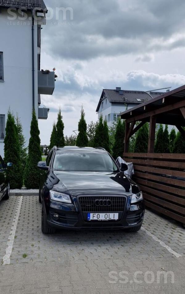 Melns Audi Q5 2009 Rīga, ar dzinēja tilpumu 3.00 L un nobraukumu 365 tūkst. km par 8200 €, foto 4 vietnē AUTOMOTO.COM.LV