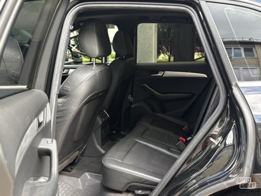 Melns Audi Q5 2009 Kauņa, ar dzinēja tilpumu 2.00 L un nobraukumu 300 tūkst. km par 6000 €, foto 21 vietnē AUTOMOTO.COM.LV