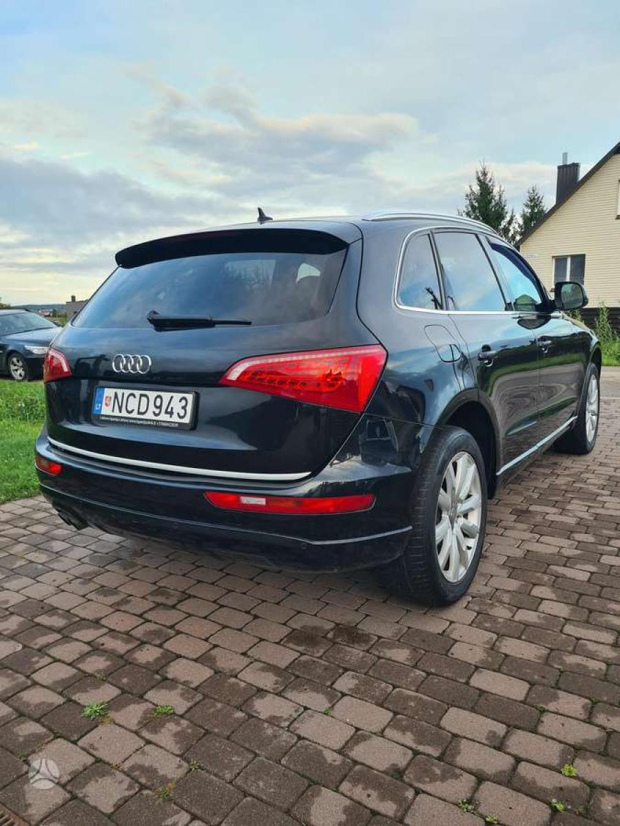 Black Audi Q5 2009 in Kaisiadorys, with an engine capacity of 1.97 L and mileage of 365 thousand km for 6250 €, photo 5 on AUTOMOTO.COM.LV