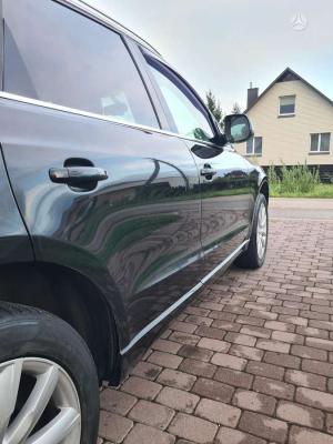Black Audi Q5 2009 in Kaisiadorys, with an engine capacity of 1.97 L and mileage of 365 thousand km for 6250 €, photo 13 on AUTOMOTO.COM.LV