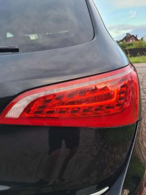 Black Audi Q5 2009 in Kaisiadorys, with an engine capacity of 1.97 L and mileage of 365 thousand km for 6250 €, photo 23 on AUTOMOTO.COM.LV