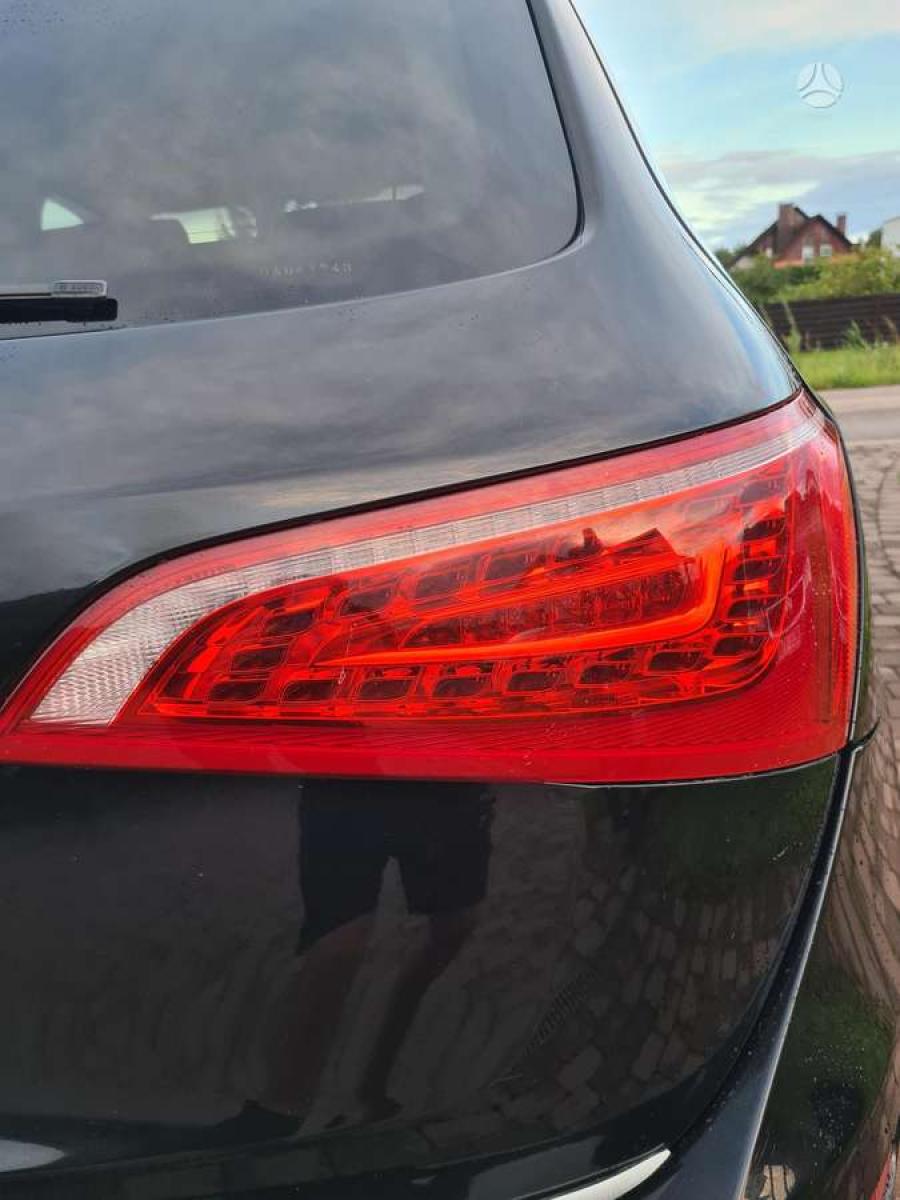 Black Audi Q5 2009 in Kaisiadorys, with an engine capacity of 1.97 L and mileage of 365 thousand km for 6250 €, photo 23 on AUTOMOTO.COM.LV