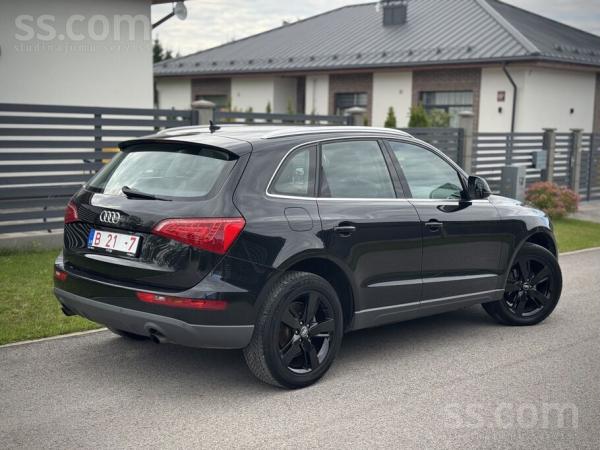 Black Audi Q5 2009 in Jelgava, with an engine capacity of 2.00 L and mileage of 279 thousand km for 7700 €, photo 9 on AUTOMOTO.COM.LV