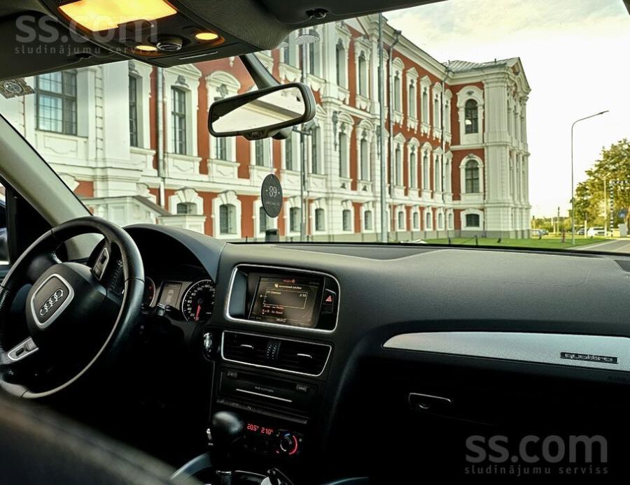 Black Audi Q5 2009 in Jelgava, with an engine capacity of 3.00 L and mileage of 246 thousand km for 9690 €, photo 10 on AUTOMOTO.COM.LV