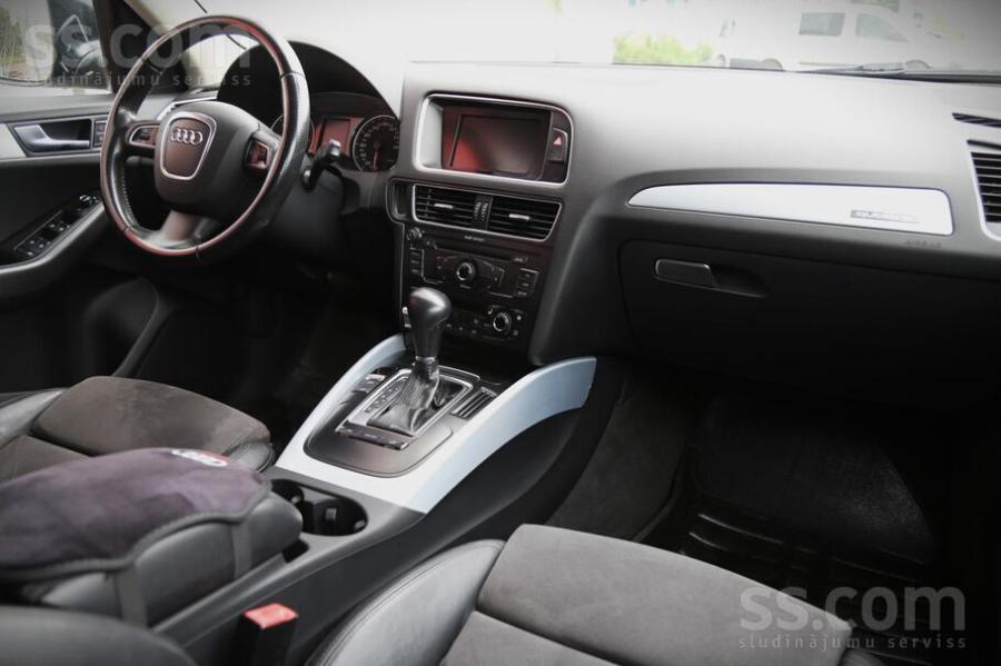 Melns Audi Q5 2009 Rīga, ar dzinēja tilpumu 2.00 L un nobraukumu 334 tūkst. km par 7495 €, foto 11 vietnē AUTOMOTO.COM.LV