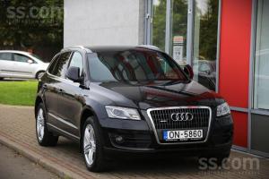 Black Audi Q5 2009 in Riga, with an engine capacity of 2.00 L and mileage of 230 thousand km for 6995 €, photo 5 on AUTOMOTO.COM.LV