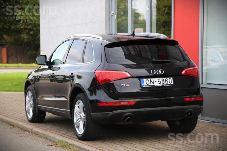 Black Audi Q5 2009 in Riga, with an engine capacity of 2.00 L and mileage of 230 thousand km for 6995 €, photo 6 on AUTOMOTO.COM.LV