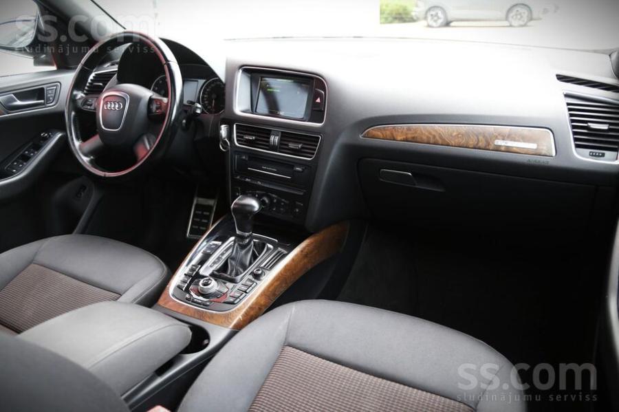 Black Audi Q5 2009 in Riga, with an engine capacity of 2.00 L and mileage of 230 thousand km for 6995 €, photo 12 on AUTOMOTO.COM.LV