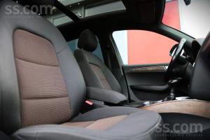 Black Audi Q5 2009 in Riga, with an engine capacity of 2.00 L and mileage of 230 thousand km for 6995 €, photo 15 on AUTOMOTO.COM.LV