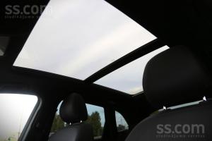 Black Audi Q5 2009 in Riga, with an engine capacity of 2.00 L and mileage of 230 thousand km for 6995 €, photo 19 on AUTOMOTO.COM.LV