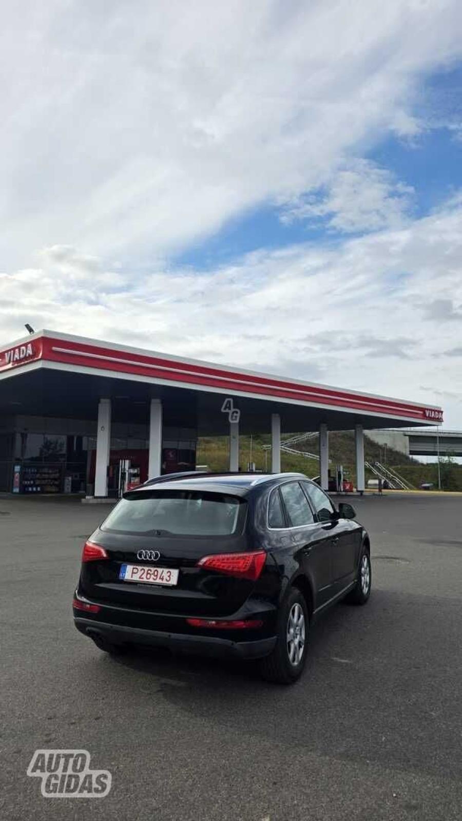 Black Audi Q5 2009 in Kaunas, with an engine capacity of 2.00 L and mileage of 320 thousand km for 6650 €, photo 5 on AUTOMOTO.COM.LV