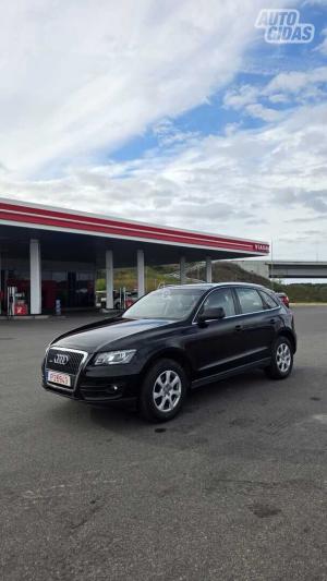 Black Audi Q5 2009 in Kaunas, with an engine capacity of 2.00 L and mileage of 320 thousand km for 6650 €, photo 10 on AUTOMOTO.COM.LV