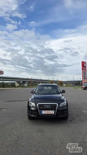 Black Audi Q5 2009 in Kaunas, with an engine capacity of 2.00 L and mileage of 320 thousand km for 6650 €, photo 12 on AUTOMOTO.COM.LV