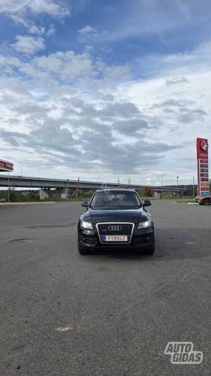 Black Audi Q5 2009 in Kaunas, with an engine capacity of 2.00 L and mileage of 320 thousand km for 6650 €, photo 13 on AUTOMOTO.COM.LV