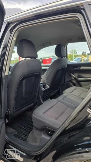 Black Audi Q5 2009 in Kaunas, with an engine capacity of 2.00 L and mileage of 320 thousand km for 6650 €, photo 16 on AUTOMOTO.COM.LV