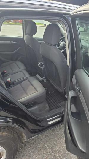Black Audi Q5 2009 in Kaunas, with an engine capacity of 2.00 L and mileage of 320 thousand km for 6650 €, photo 17 on AUTOMOTO.COM.LV