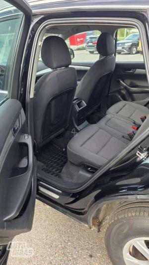 Black Audi Q5 2009 in Kaunas, with an engine capacity of 2.00 L and mileage of 320 thousand km for 6650 €, photo 18 on AUTOMOTO.COM.LV