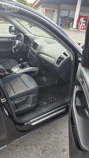Black Audi Q5 2009 in Kaunas, with an engine capacity of 2.00 L and mileage of 320 thousand km for 6650 €, photo 19 on AUTOMOTO.COM.LV