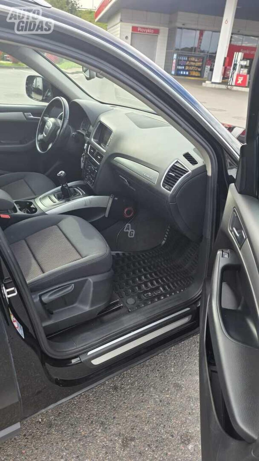 Black Audi Q5 2009 in Kaunas, with an engine capacity of 2.00 L and mileage of 320 thousand km for 6650 €, photo 19 on AUTOMOTO.COM.LV