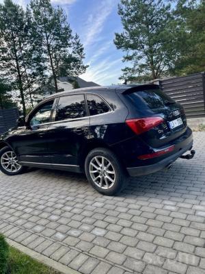 Black Audi Q5 2009 in Jekabpils, with an engine capacity of 3.00 L and mileage of 285 thousand km for 9200 €, photo 8 on AUTOMOTO.COM.LV