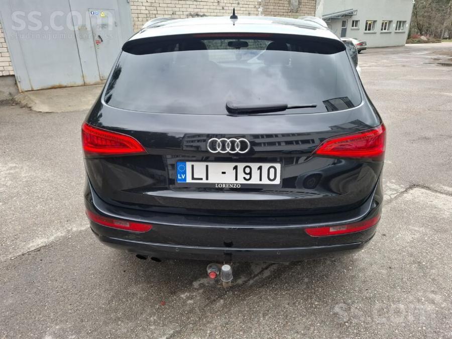 Black Audi Q5 2010 in Riga, with an engine capacity of 2.00 L and mileage of 404 thousand km for 8650 €, photo 2 on AUTOMOTO.COM.LV