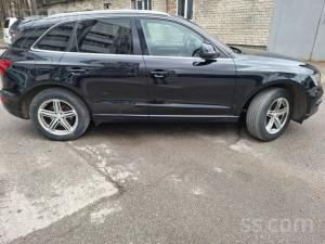 Black Audi Q5 2010 in Riga, with an engine capacity of 2.00 L and mileage of 404 thousand km for 8650 €, photo 3 on AUTOMOTO.COM.LV