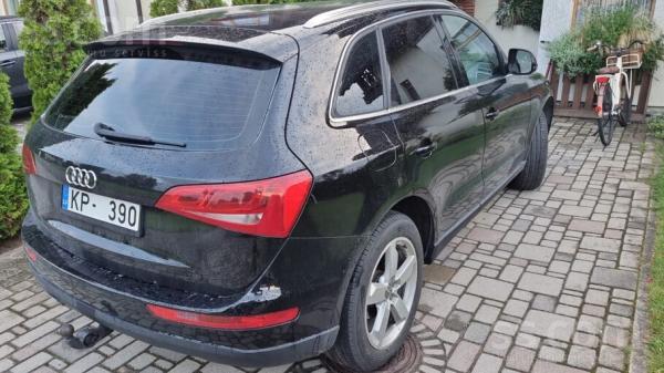 Melns Audi Q5 2010 Jelgava, ar dzinēja tilpumu 2.00 L un nobraukumu 324 tūkst. km par 11500 €, foto 6 vietnē AUTOMOTO.COM.LV
