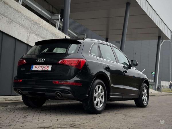 Black Audi Q5 2010 in Vilnius, with an engine capacity of 2.97 L and mileage of 244 thousand km for 9600 €, photo 4 on AUTOMOTO.COM.LV