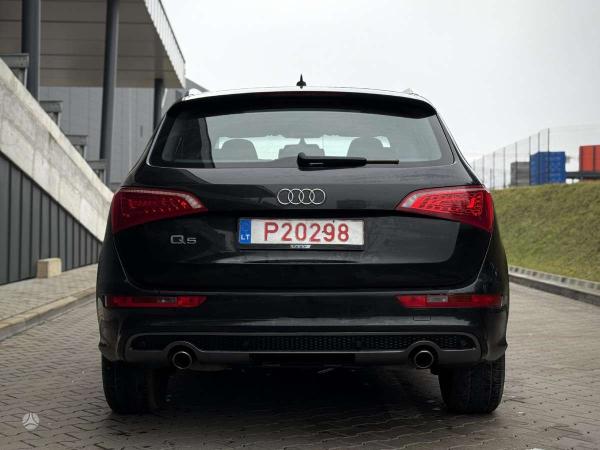 Black Audi Q5 2010 in Vilnius, with an engine capacity of 2.97 L and mileage of 244 thousand km for 9600 €, photo 5 on AUTOMOTO.COM.LV