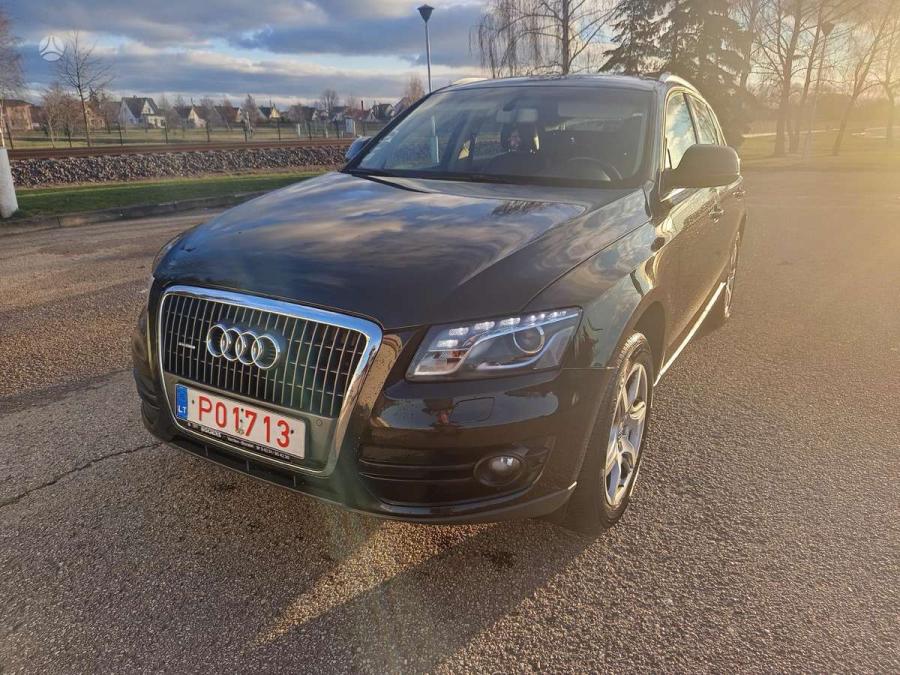 Black Audi Q5 2010 in Marijampole, with an engine capacity of 1.97 L and mileage of 312 thousand km for 7800 €, photo 2 on AUTOMOTO.COM.LV