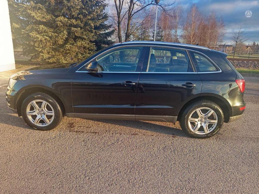 Black Audi Q5 2010 in Marijampole, with an engine capacity of 1.97 L and mileage of 312 thousand km for 7800 €, photo 8 on AUTOMOTO.COM.LV