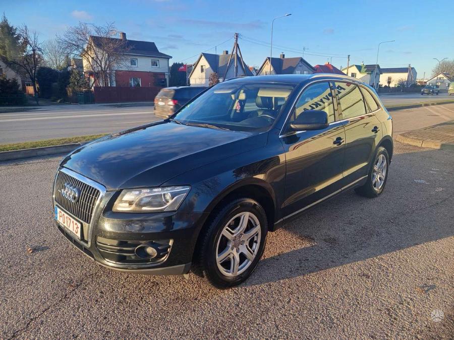 Black Audi Q5 2010 in Marijampole, with an engine capacity of 1.97 L and mileage of 312 thousand km for 7800 €, photo 9 on AUTOMOTO.COM.LV