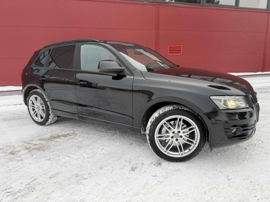 Melns Audi Q5 2010 Kauņa, ar dzinēja tilpumu 2.97 L un nobraukumu 266 tūkst. km par 9950 €, foto 6 vietnē AUTOMOTO.COM.LV