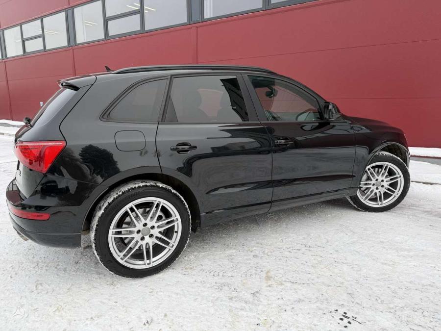 Melns Audi Q5 2010 Kauņa, ar dzinēja tilpumu 2.97 L un nobraukumu 266 tūkst. km par 9950 €, foto 9 vietnē AUTOMOTO.COM.LV