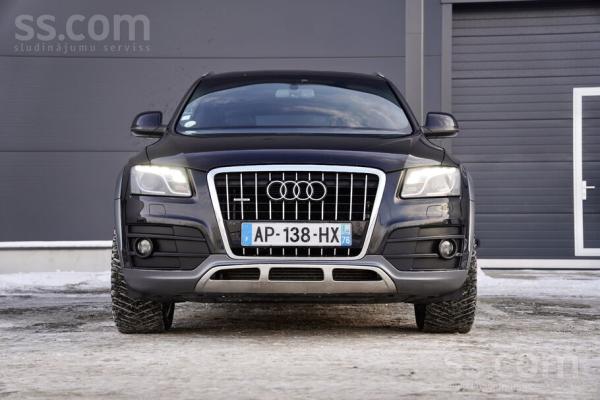 Black Audi Q5 2010 in Riga, with an engine capacity of 3.00 L and mileage of 317 thousand km for 10990 €, photo 2 on AUTOMOTO.COM.LV