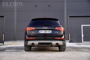 Black Audi Q5 2010 in Riga, with an engine capacity of 3.00 L and mileage of 317 thousand km for 10990 €, photo 9 on AUTOMOTO.COM.LV