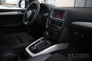 Black Audi Q5 2010 in Tukums, with an engine capacity of 2.00 L and mileage of 205 thousand km for 11658 €, photo 10 on AUTOMOTO.COM.LV
