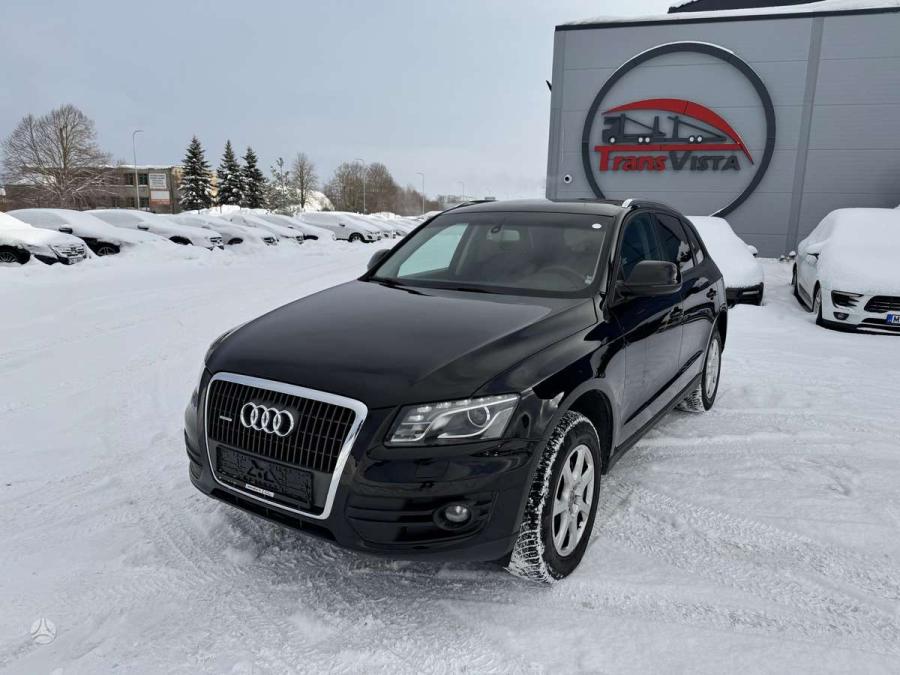 Melns Audi Q5 2010 Telšiai, ar dzinēja tilpumu 1.97 L un nobraukumu 266 tūkst. km par 8999 €, foto 2 vietnē AUTOMOTO.COM.LV